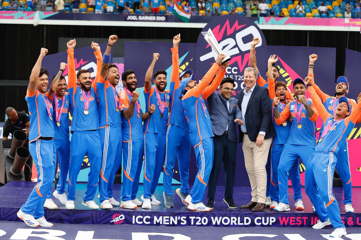 Prize money division for the Indian team by the BCCI. [Devendra Pandey ...