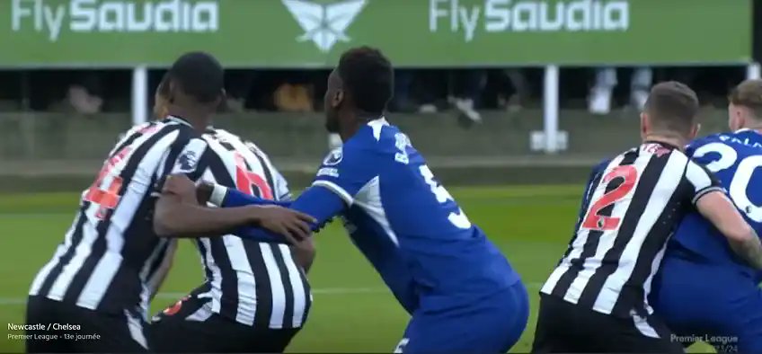 HEIGHT AND AERIAL DUELLING CAPACITY: CORRELATION OR CAUSATION ...