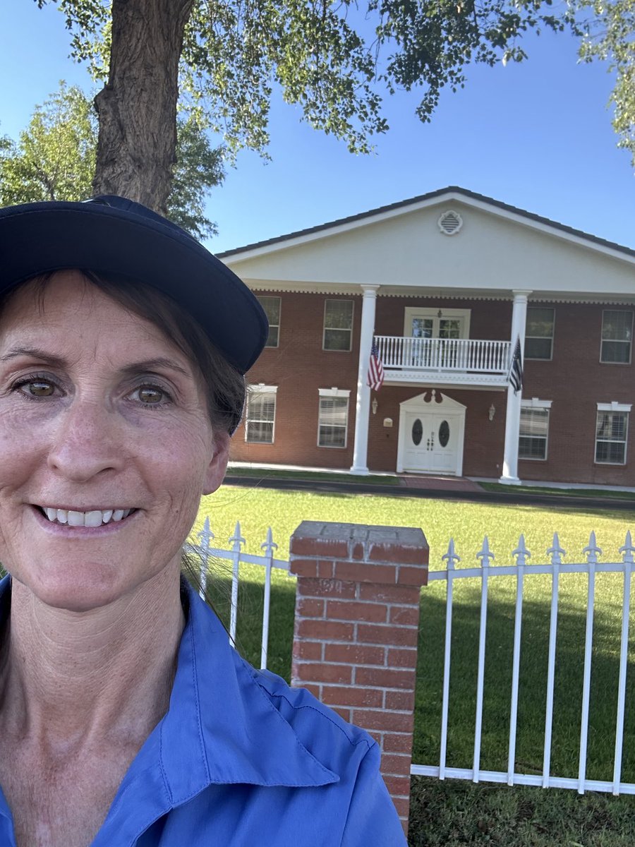 Lisa Fink's Instagram, Twitter & Facebook on IDCrawl