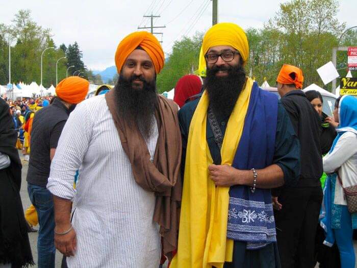 Thread By @Navdeep_UK - This thread reveals how some media...