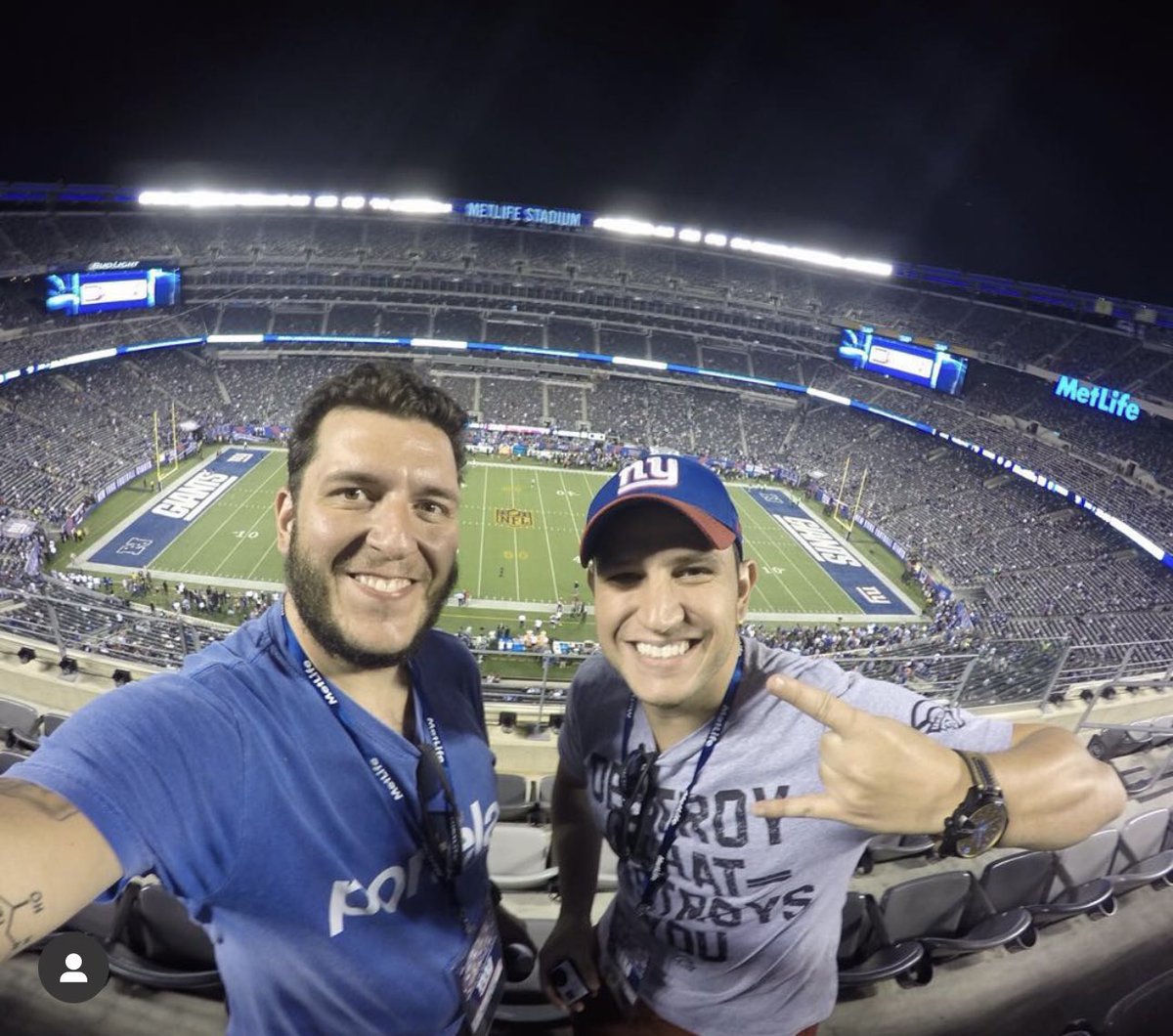 Thiago Pessoa's Threads – Thread Reader App