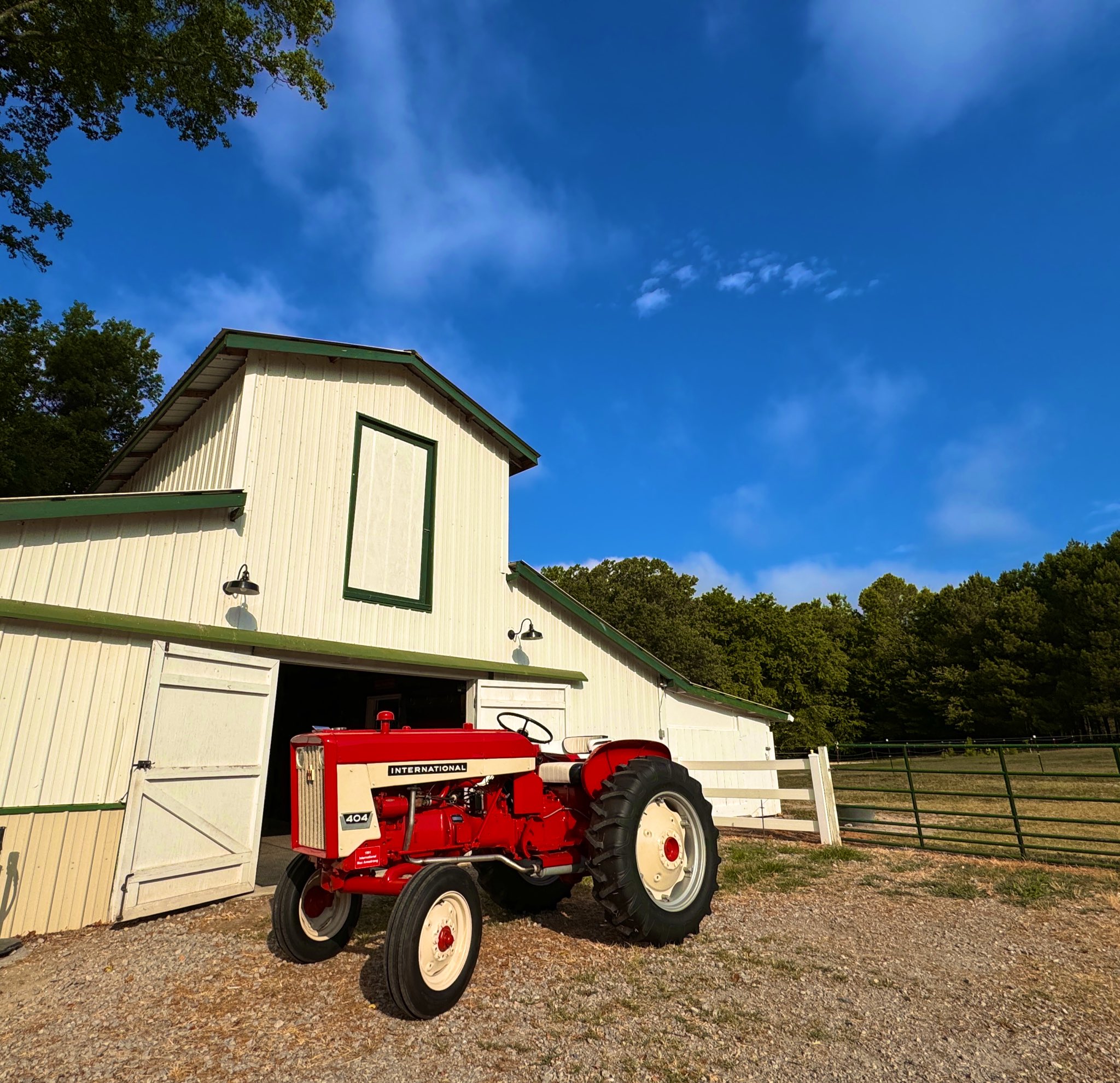 Max Armstrong Tractor Shed Red Tractors 1958 2022: The Authoritative