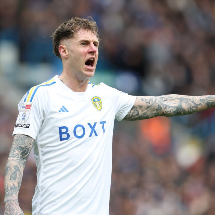 ⚪️🔐 Joe Rodon has signed his contract as new Leeds United player, same ...