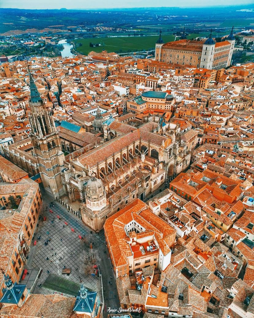 Architecture & Tradition's Threads – Thread Reader App