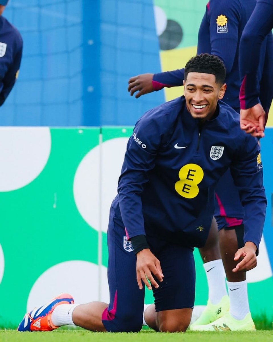 Jude is getting ready for EUROs quarterfinals. 🔥🏴󠁧󠁢󠁥󠁮󠁧󠁿 - Thread from ...