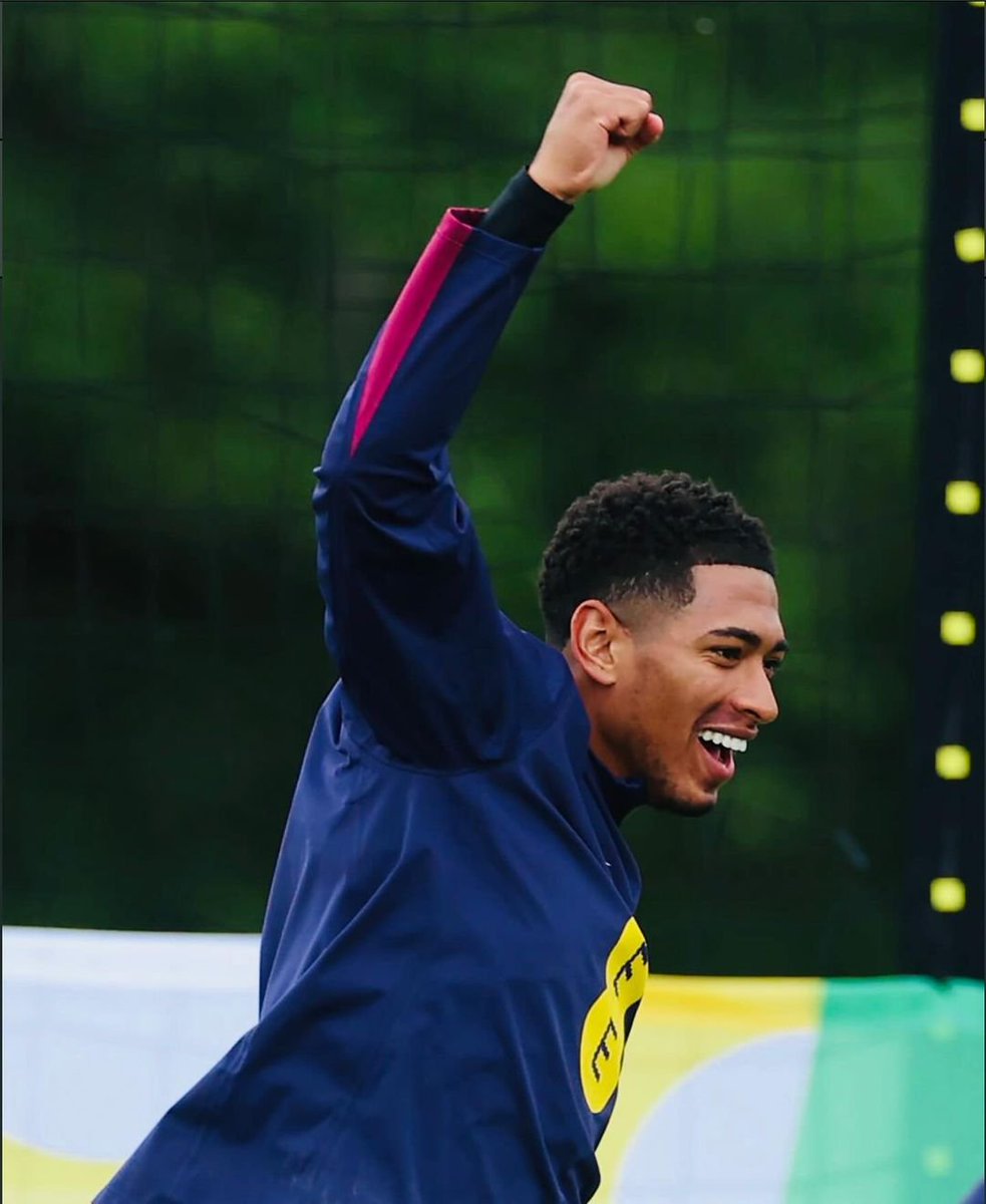 Jude is getting ready for EUROs quarterfinals. 🔥🏴󠁧󠁢󠁥󠁮󠁧󠁿 - Thread from ...