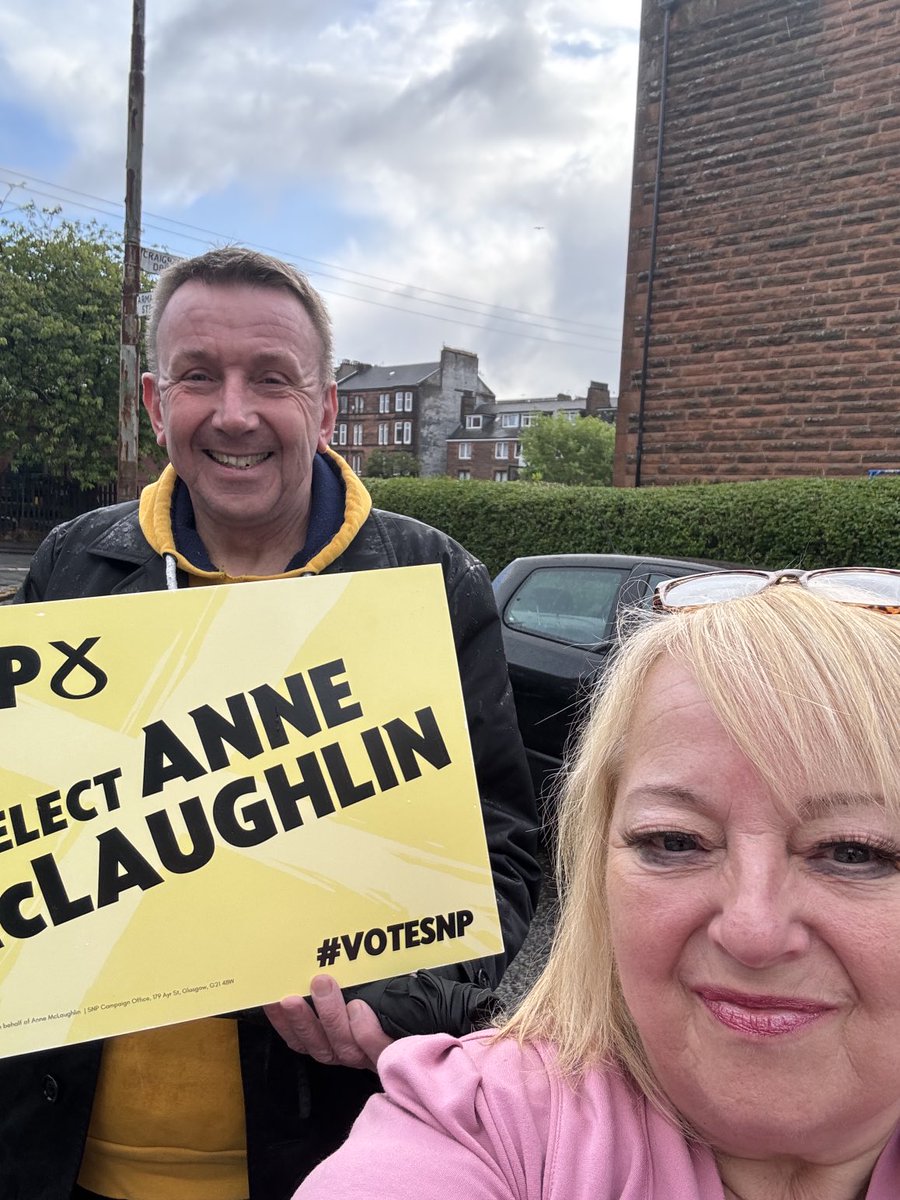 Janet Law's Instagram, Twitter & Facebook on IDCrawl