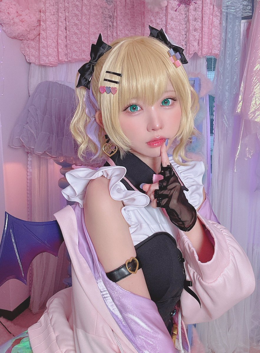 Sexy pics and videos of Enako from Twitter, Tiktok, Instagram | Jamopo