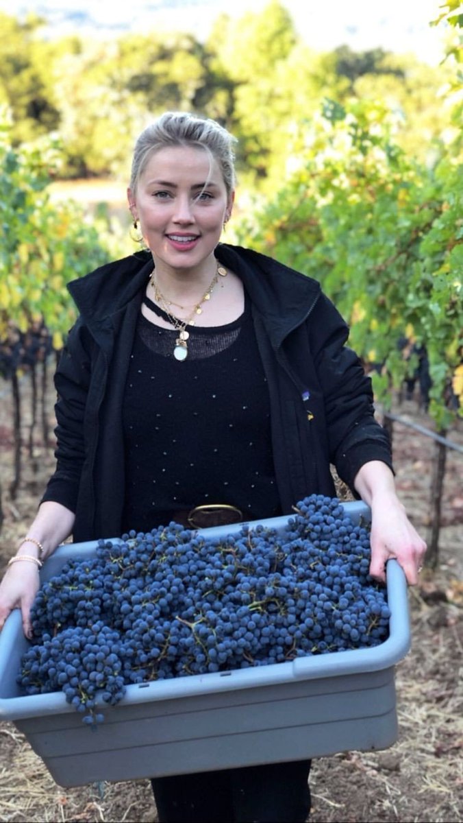 15 Signs to Know if She’s a Keeper || Traits of a High-Value Woman ...