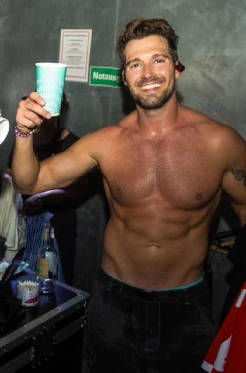 James Maslow Shirtless Flexing On Instagram James