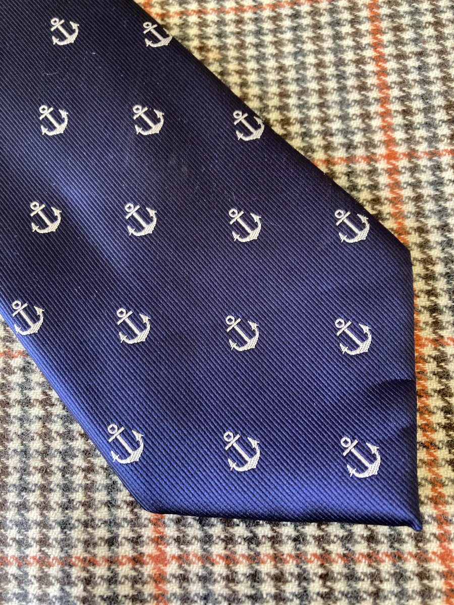 What makes a good necktie? I was recently served this ad on Instagram ...