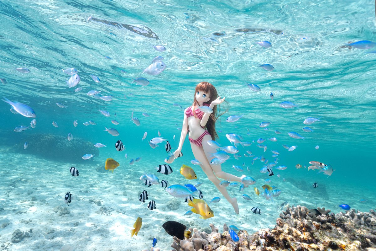 【画像あり】公園で水遊びをしてる美女2人組が撮られる [808139444]