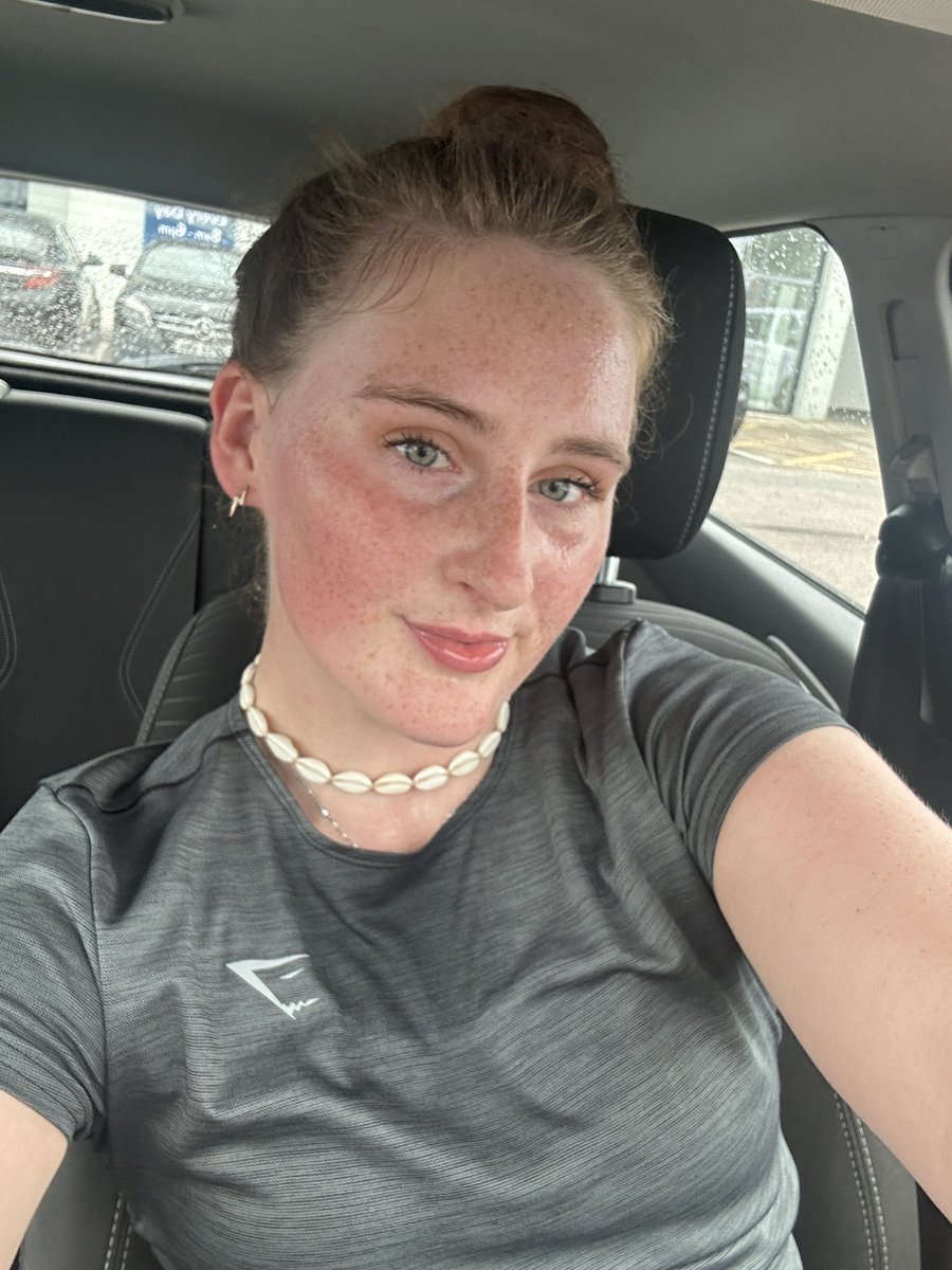 Laura Dawes's Instagram, Twitter & Facebook on IDCrawl