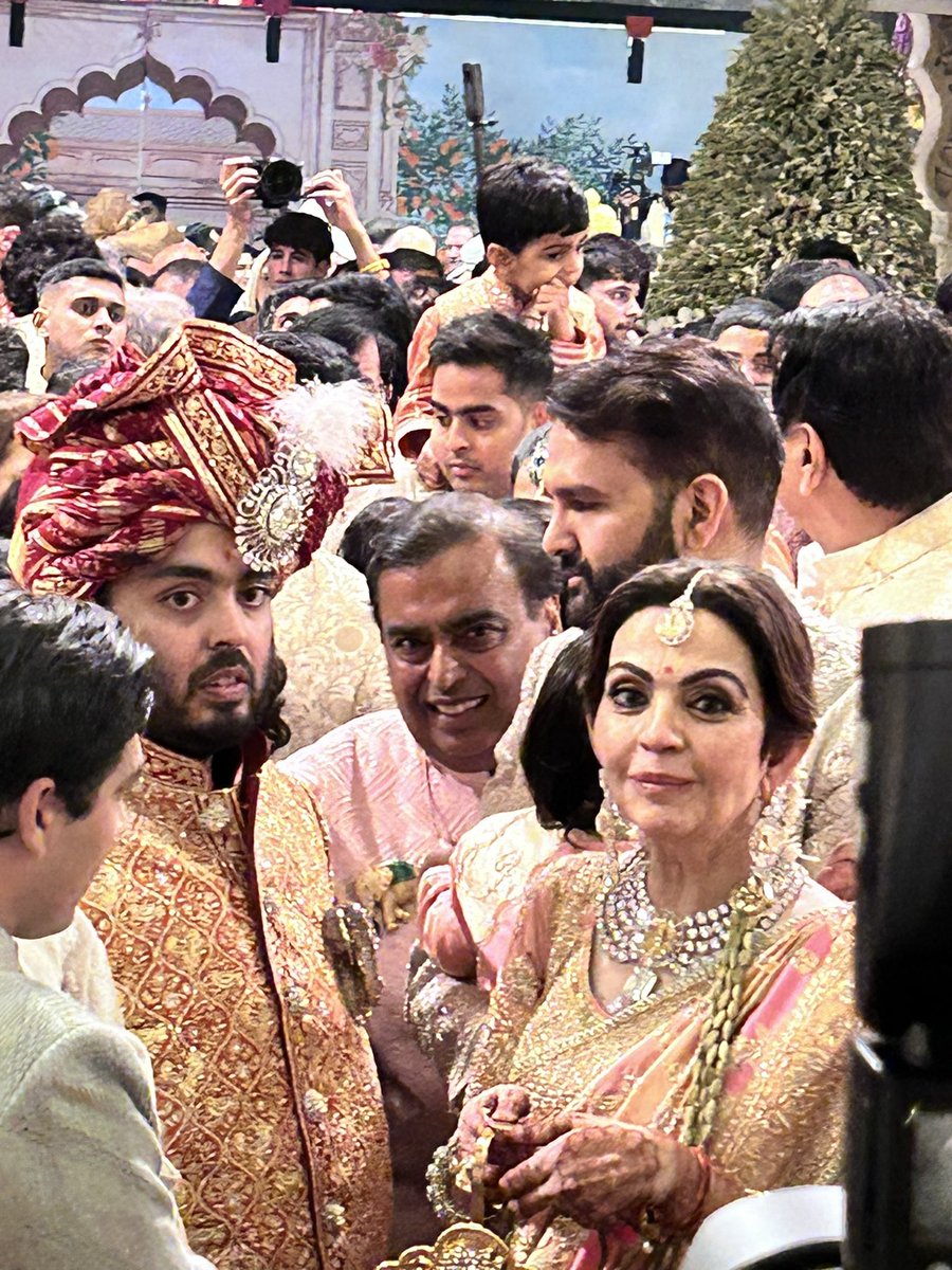 Jason Dehni Scotiabank 1,515 Lisa Ray Actress Stock Photos, High Res