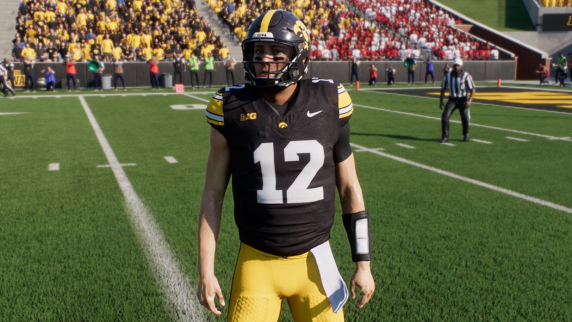 Iowa Hawkeyes Uniforms Pro Combat
