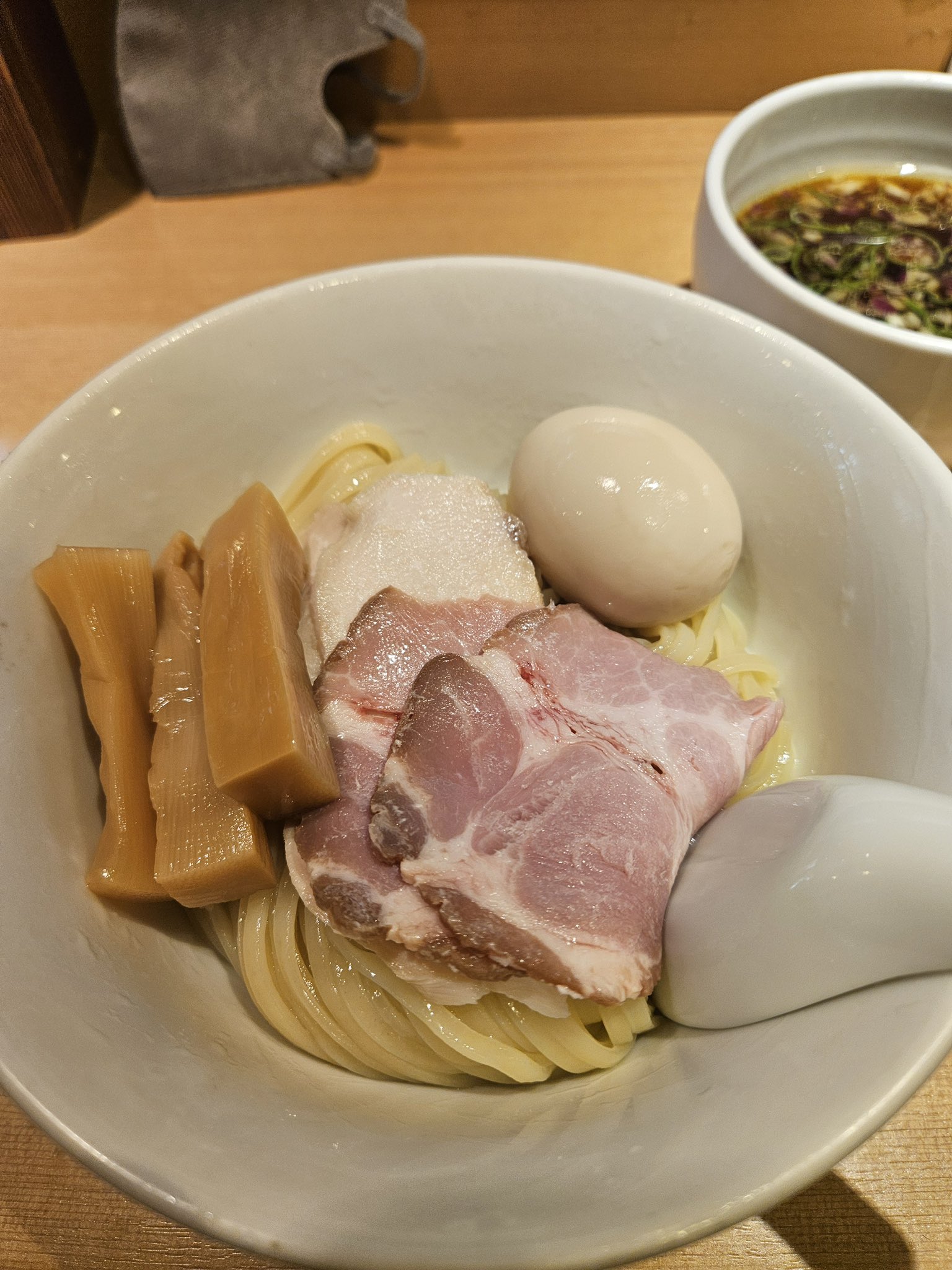 ASTRO 聖地めぐり | ブック | MEQQE（めっけ）