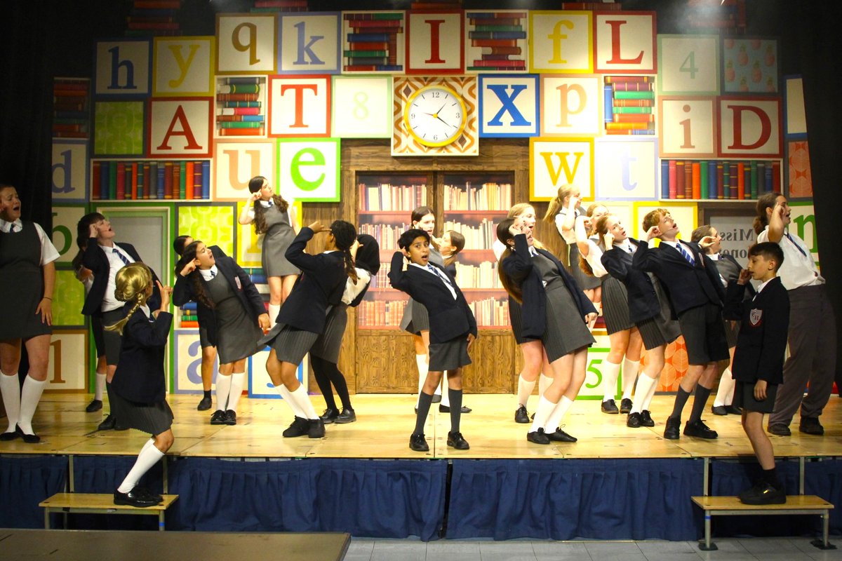 Welcome to Woking High School