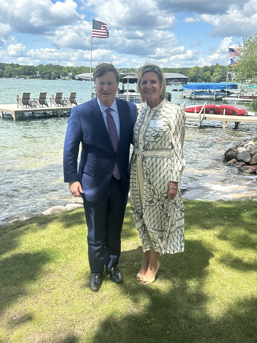 First Lady Elee Reeves - Office of Governor Tate Reeves