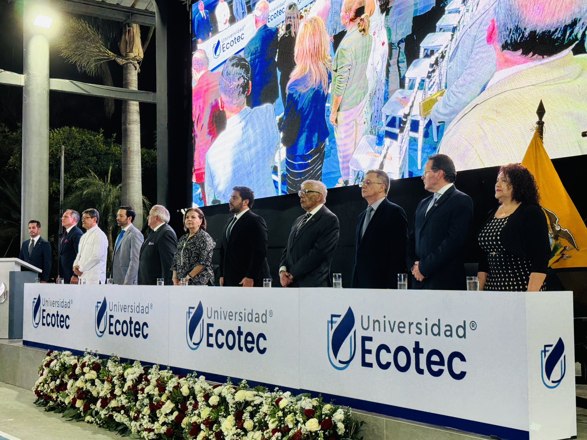 Universidad Ecotec Logo Universidad ECOTEC | 🌐🤝 ECOTEC Y