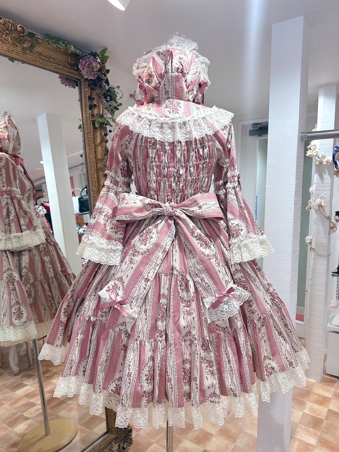 Metamorphose Official on X: Metamorphose Official on X: