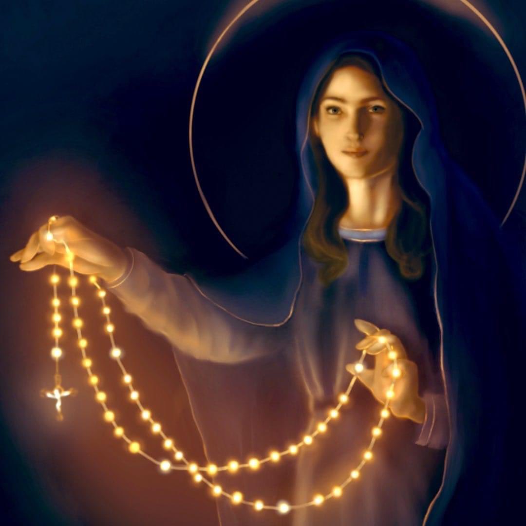 The 15 promises of the Rosary🇻🇦🕊️ 1. Those who faithfully serve me by ...