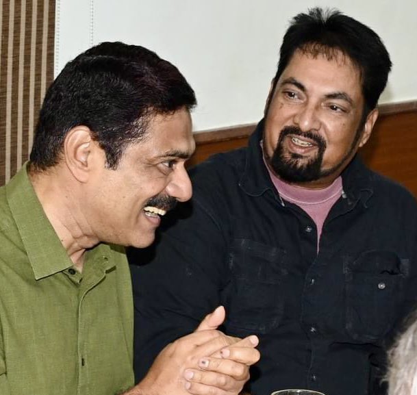 Romesh Kumar's Instagram, Twitter & Facebook on IDCrawl