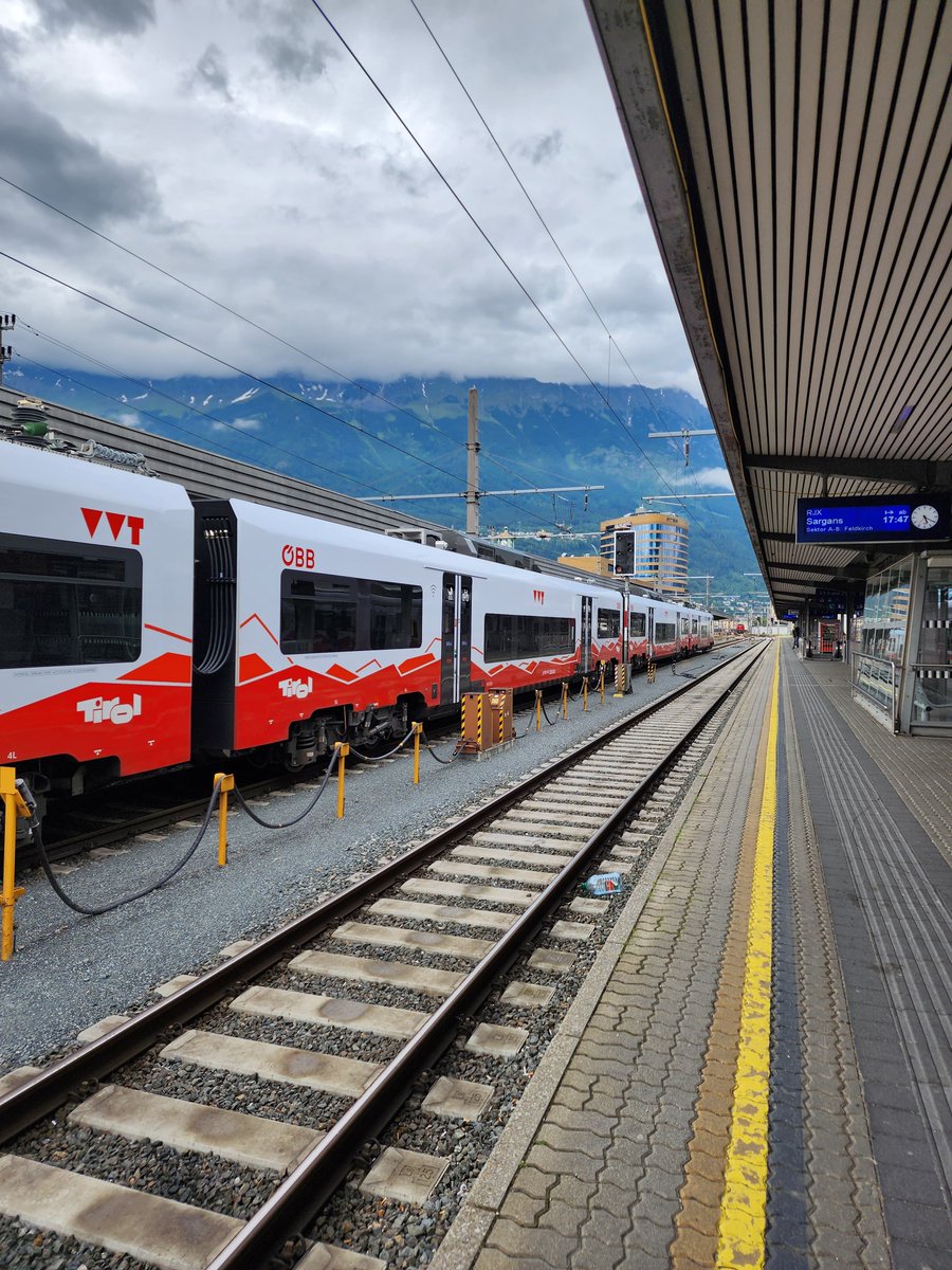 Cards Wizard's Threads – Thread Reader App