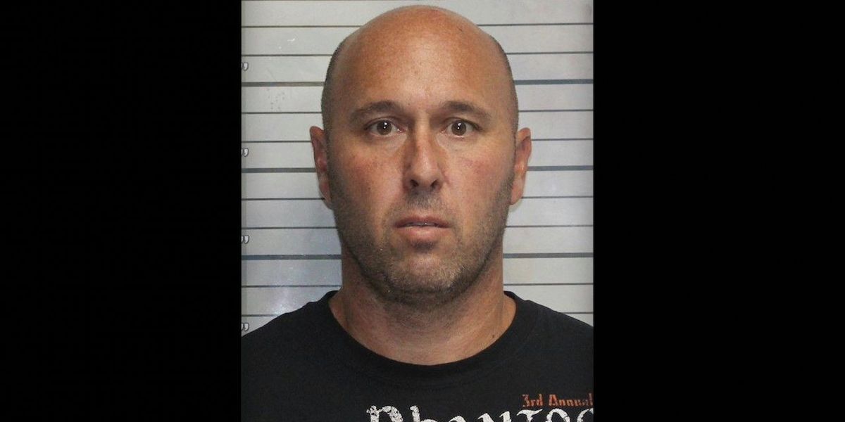 Douglas Calvert's Instagram, Twitter & Facebook on IDCrawl