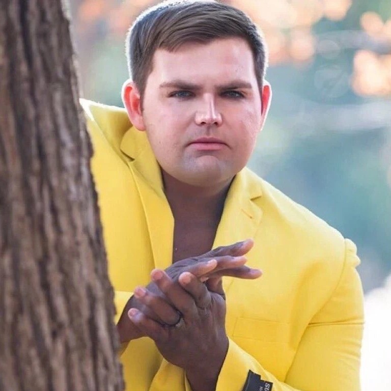 FARK.com: (13358760) 1985: MTV hosts a party for Pee-wee's Big ...