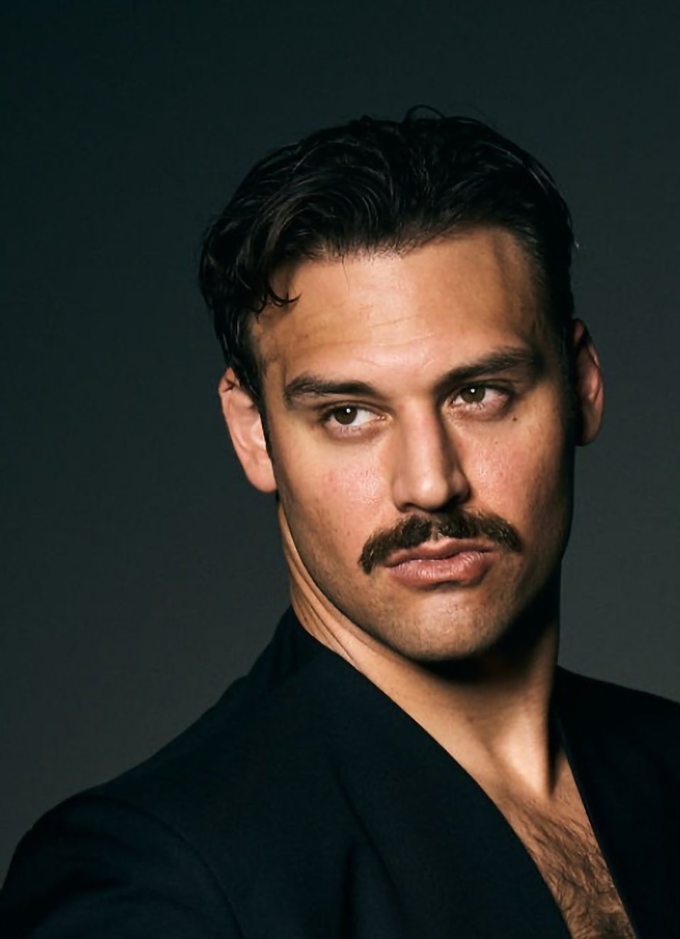 Ryan Guzman Intensifica O Papel De Parede Da Revolucao 1,364 Ryan