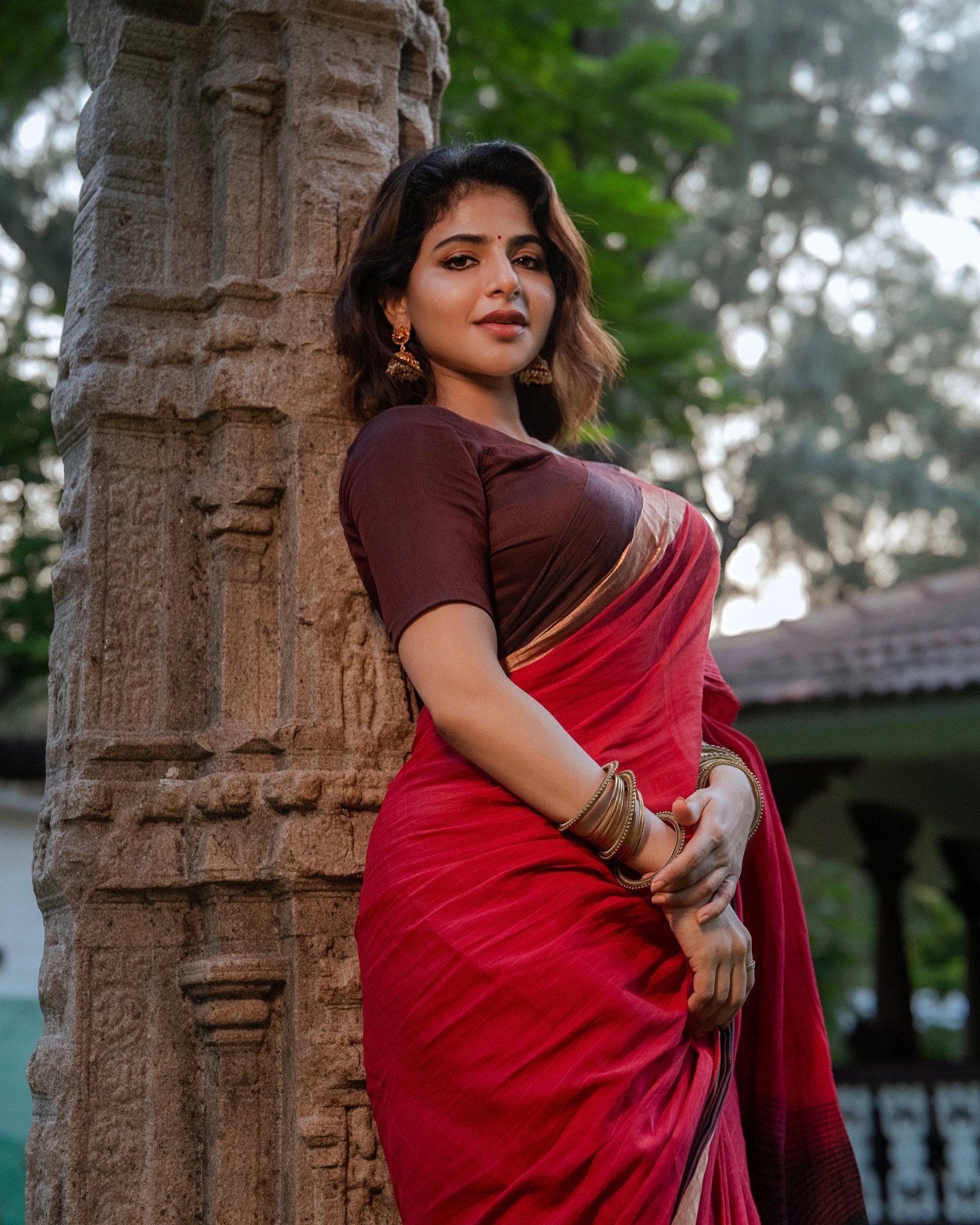 Iswarya Menon riding hard - Discussions - Andhrafriends.com