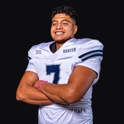 2025 Hunter HS (Utah) OT Uluaki Taukiuvea Signs - Sports Hawaii