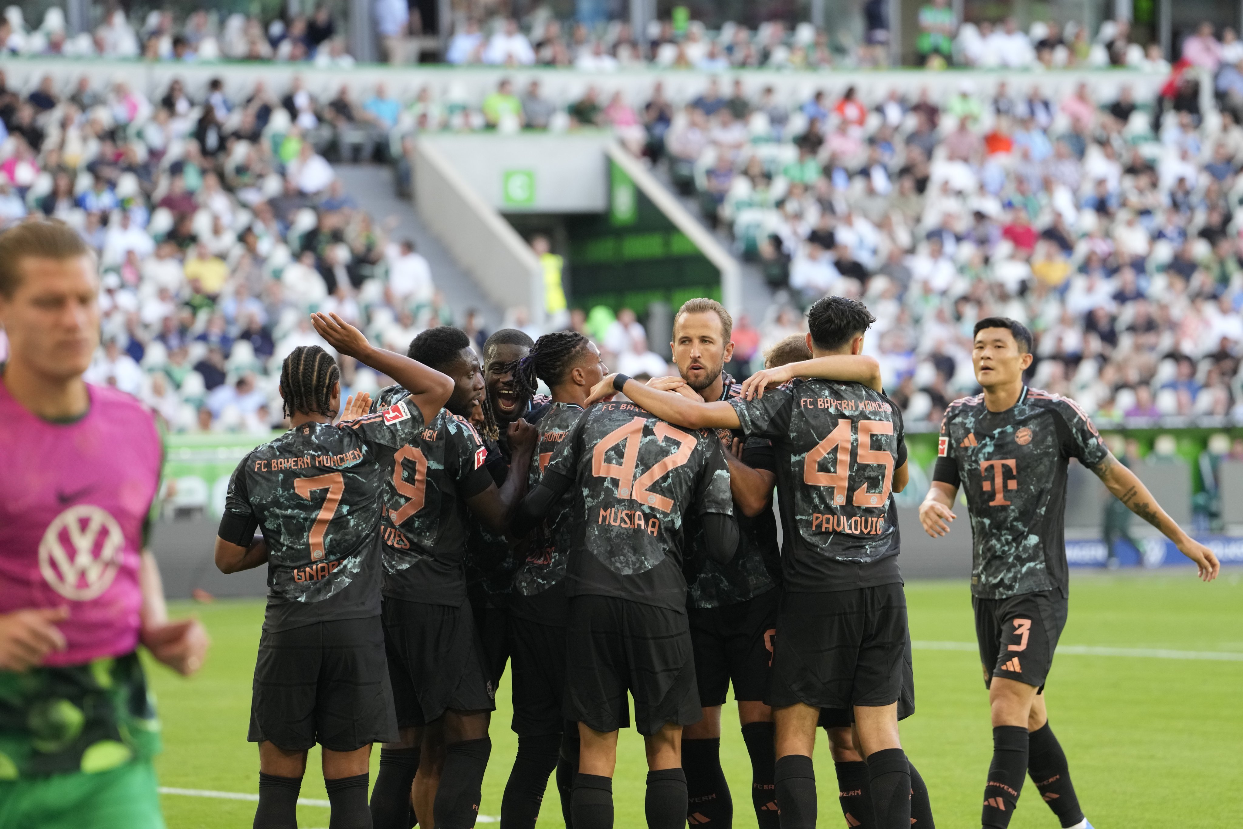 เสือเปิดซีซั่นเข้าวินดับโวล์ฟสบวร์ก3-2 - Rakball | รวบรวมไฮไลท์ฟุตบอล ไฮไลท์บอล คลิปฟุตบอล ดูบอล ...