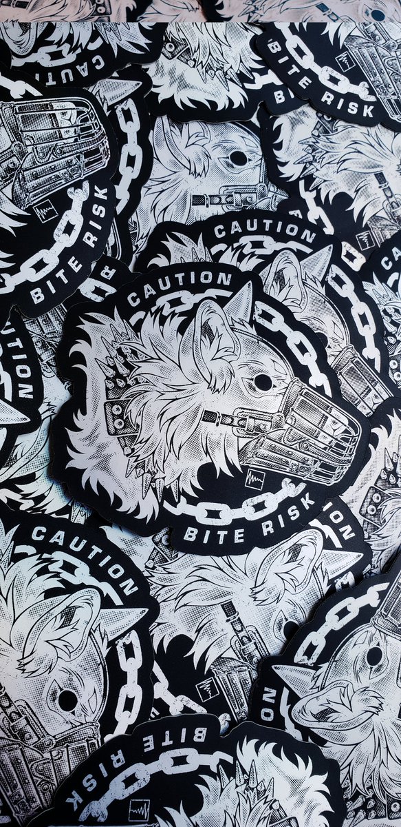 「BITE RISK shirts & stickers are up 🔗 in bio」TERRIBLE ANIMALの漫画