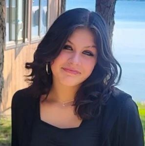 Lori Bloomer's Instagram, Twitter & Facebook on IDCrawl