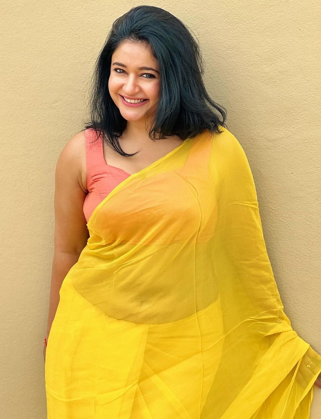 Poonam Bajwa Meio Saree Poonam Bajwa Graceful Elegance In Yellow Saree