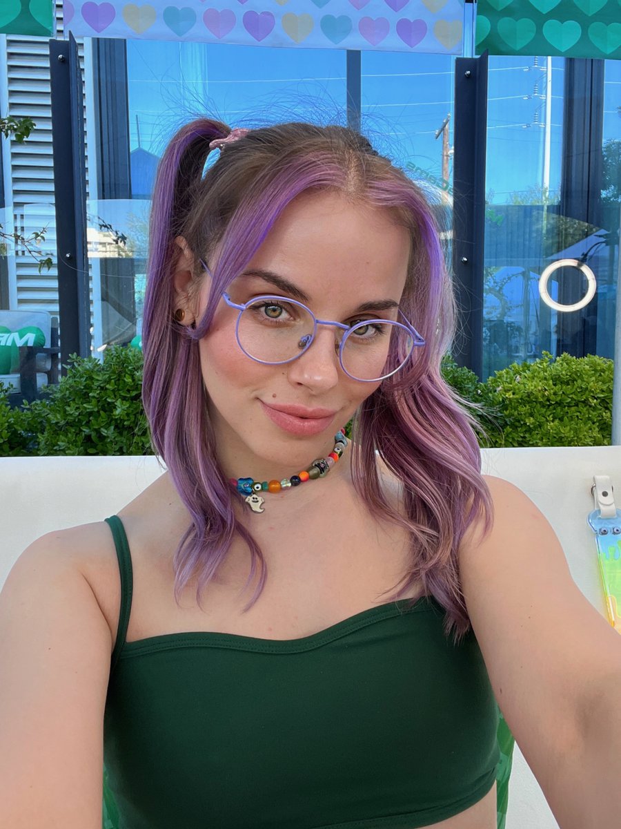 Bobbie Lavender's Instagram, Twitter & Facebook on IDCrawl