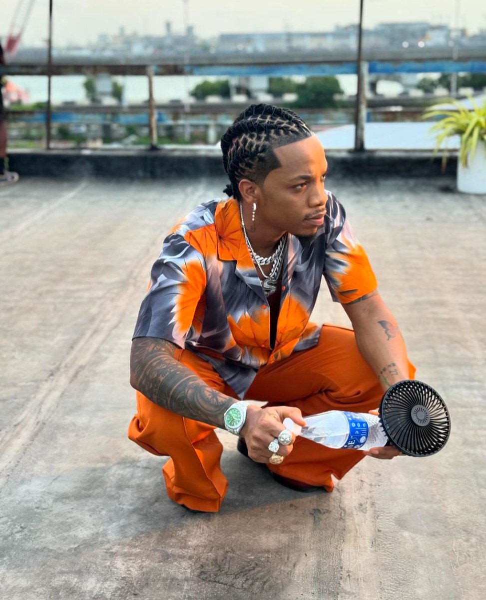 Breaking News: Nigerian Artist Tekno Collapses In South Africa During ...