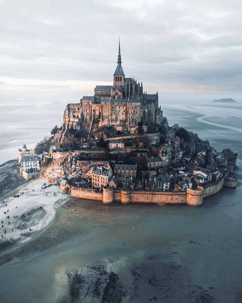 Architecture & Tradition's Threads – Thread Reader App