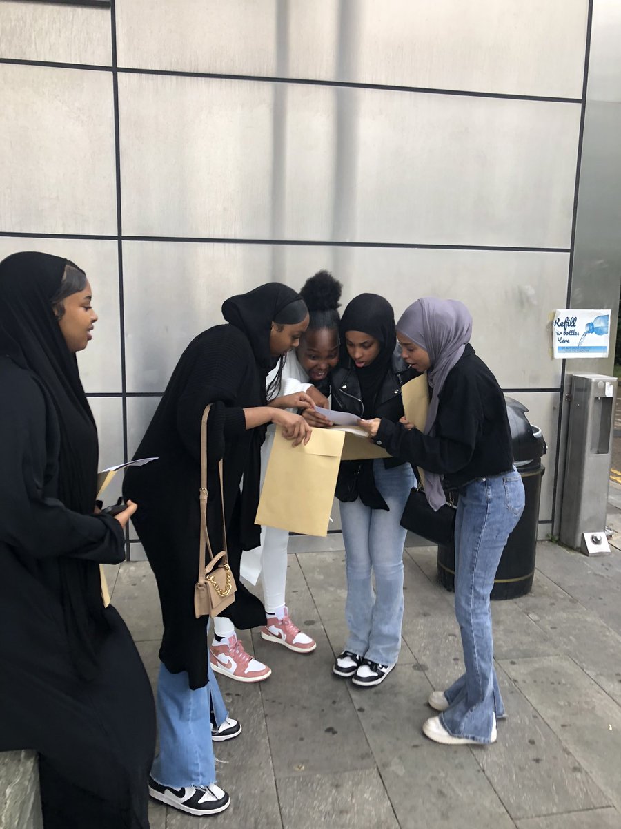 Welcome to Harris Lowe Academy Willesden