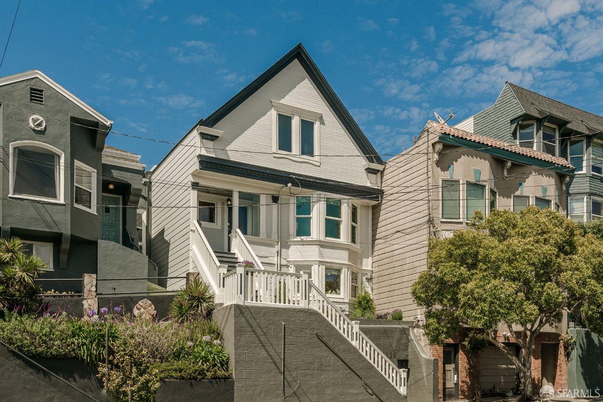 The Scoop | Carrie Goodman