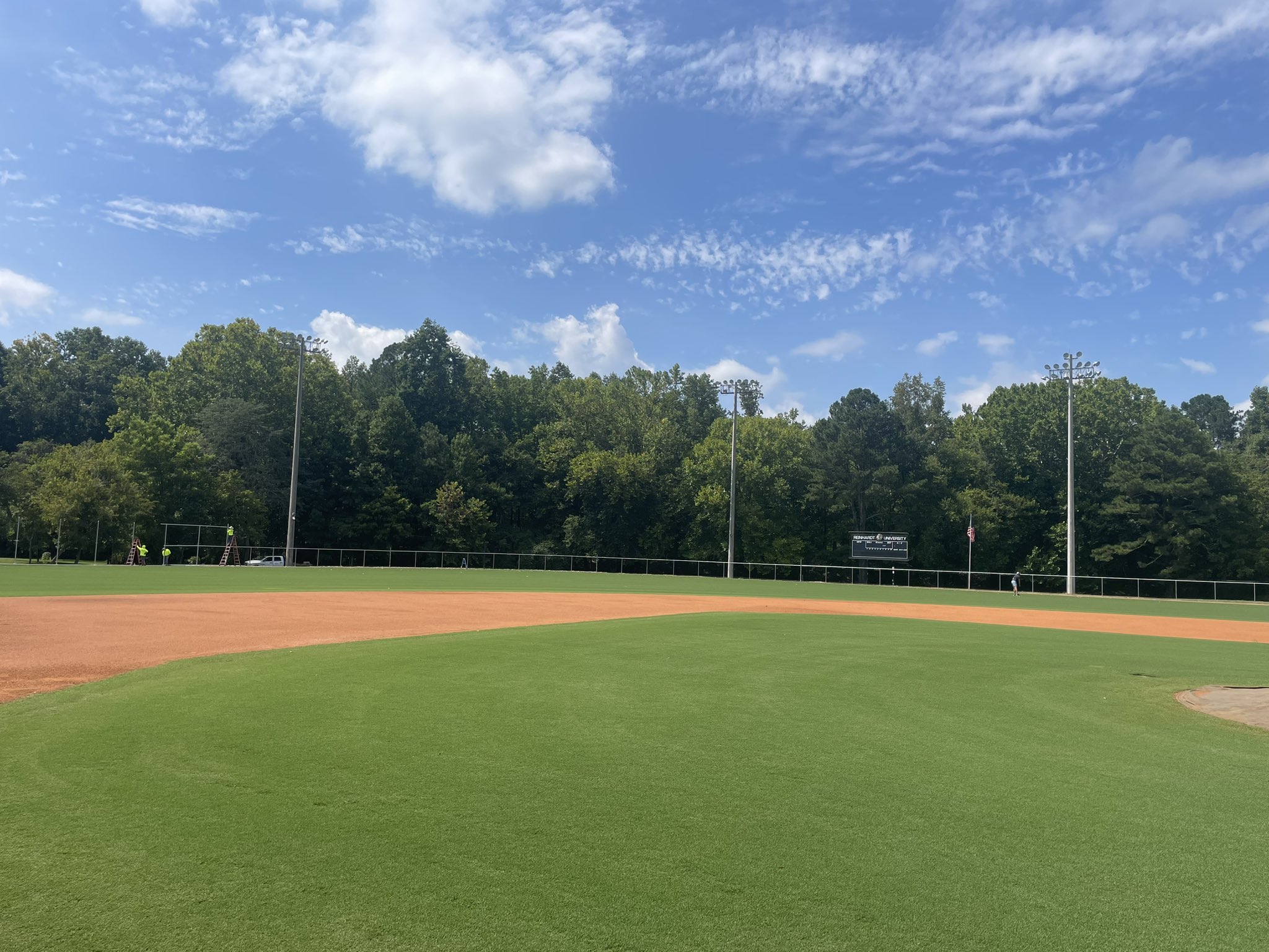 Reinhardt University Wallpaper Reinhardt University Added A New Photo.