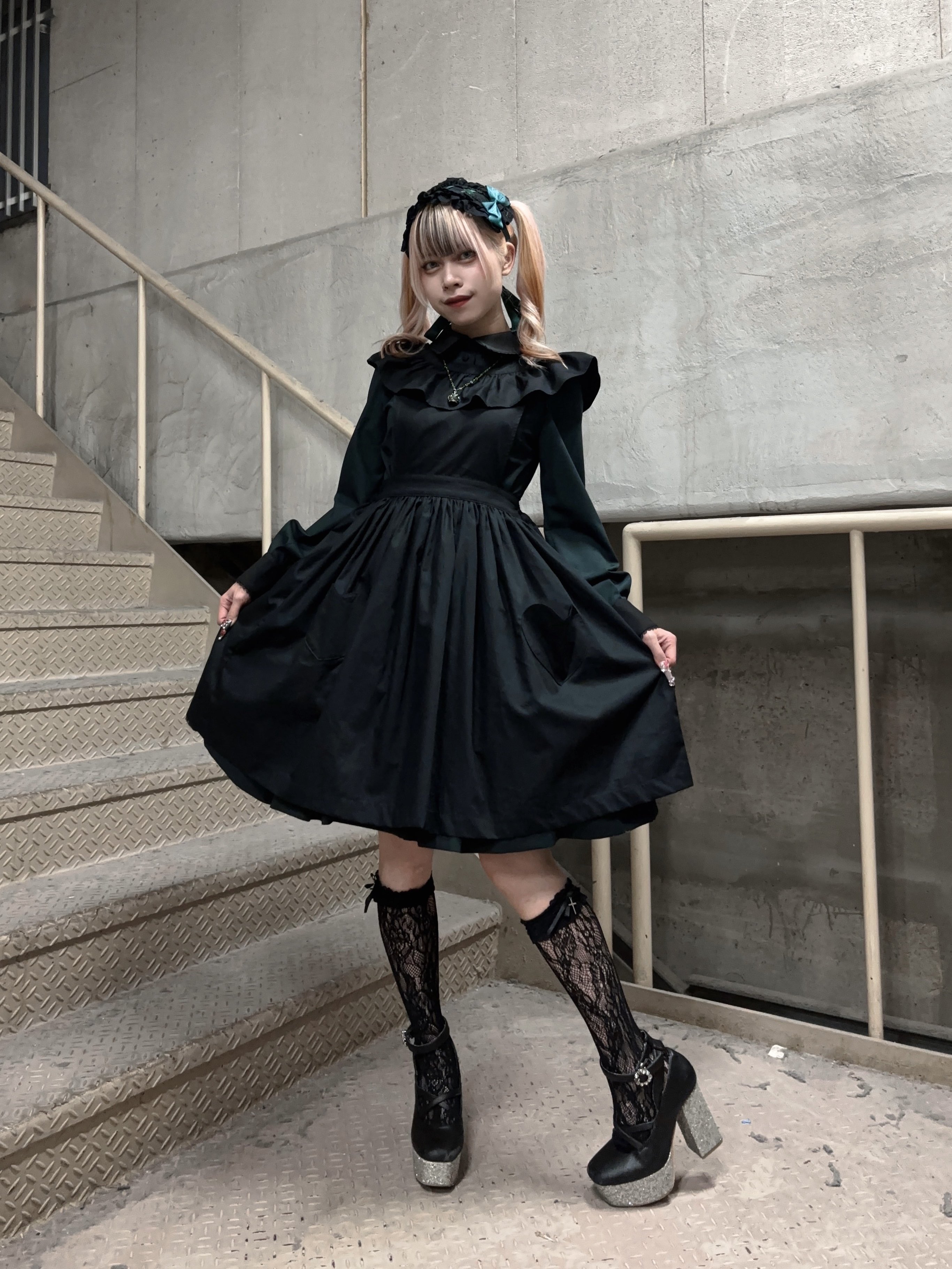 Sheglit】クラシカルタックワンピース 熱く Sheglit】クラシカルタックワンピース 熱く