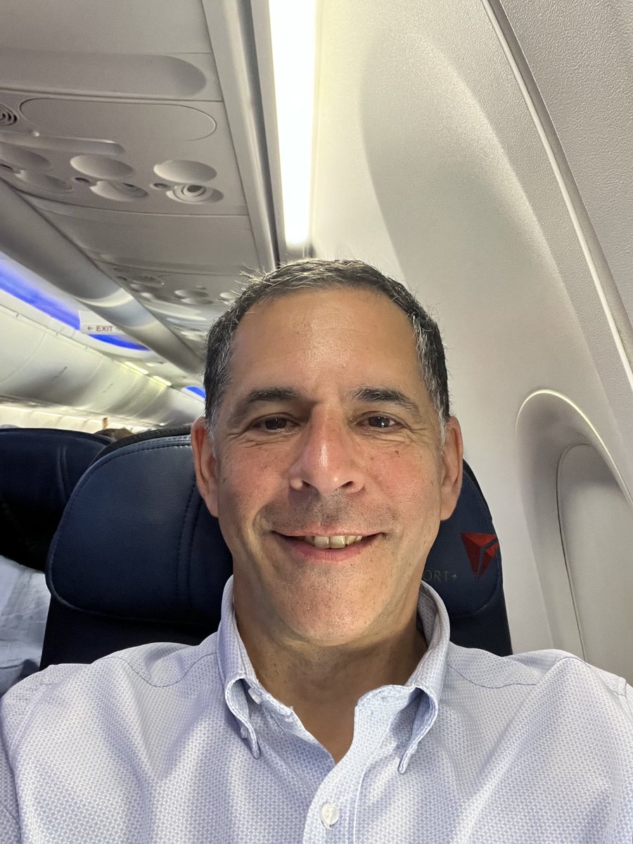 Scott Grayson's Instagram, Twitter & Facebook on IDCrawl