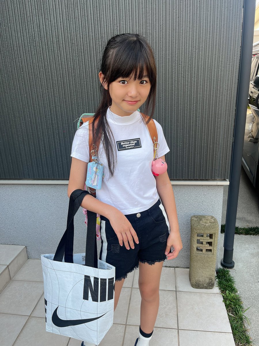 【画像】中1女子の膨らみかけのおっぱい これが目の前にあったら揉みたい衝動を抑えることができるか？ がひおわひ