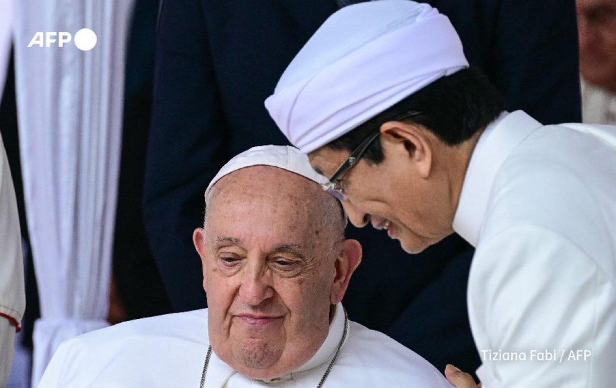 🚨🇻🇦POPE FRANCIS: "WE ARE ALL BROTHERS" IN INDONESIA Pope Francis calls ...