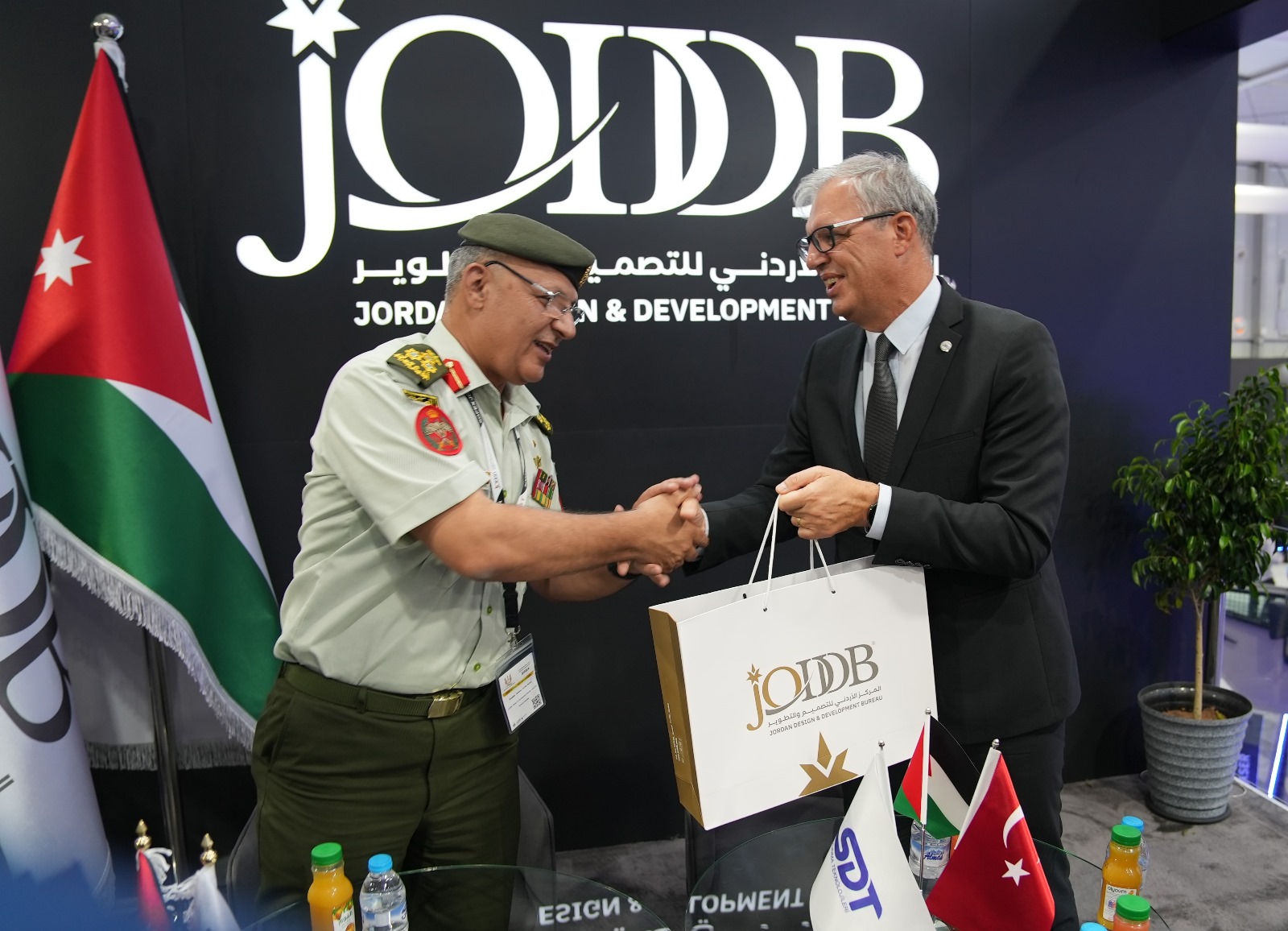 اتفاقية هامة بين شركة SDT التركية و JODDB الاردنية في سوفكس 2024