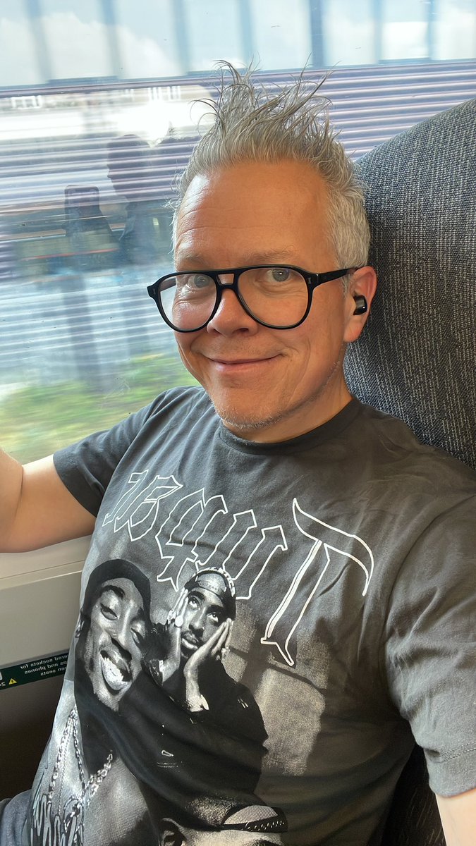 Rob Deering's Instagram, Twitter & Facebook on IDCrawl