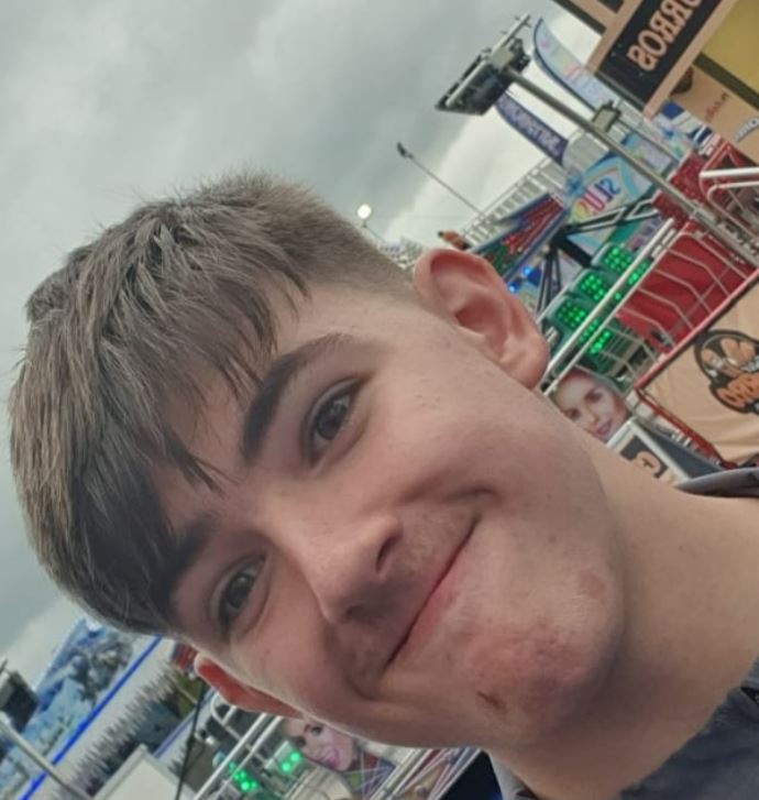 Alex Mather's Instagram, Twitter & Facebook on IDCrawl