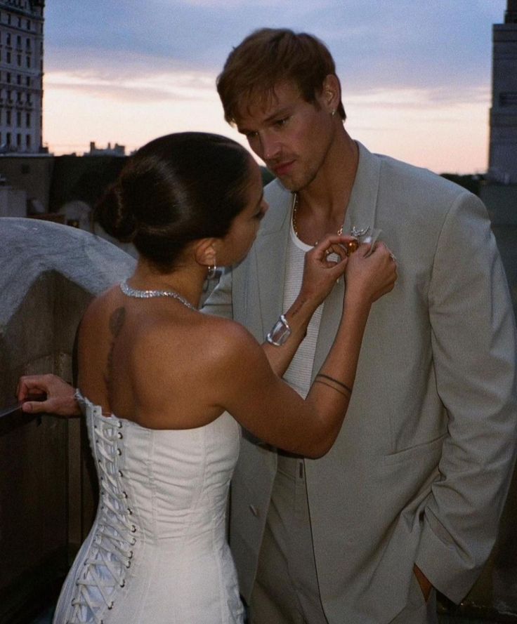 10 things that separate an Alpha male from a Beta simp: 1. Alpha ...